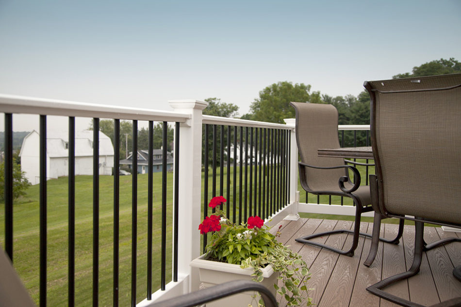 RDI's Endurance Original Aluminum Reinforced Vinyl Railing In-Stock at ...